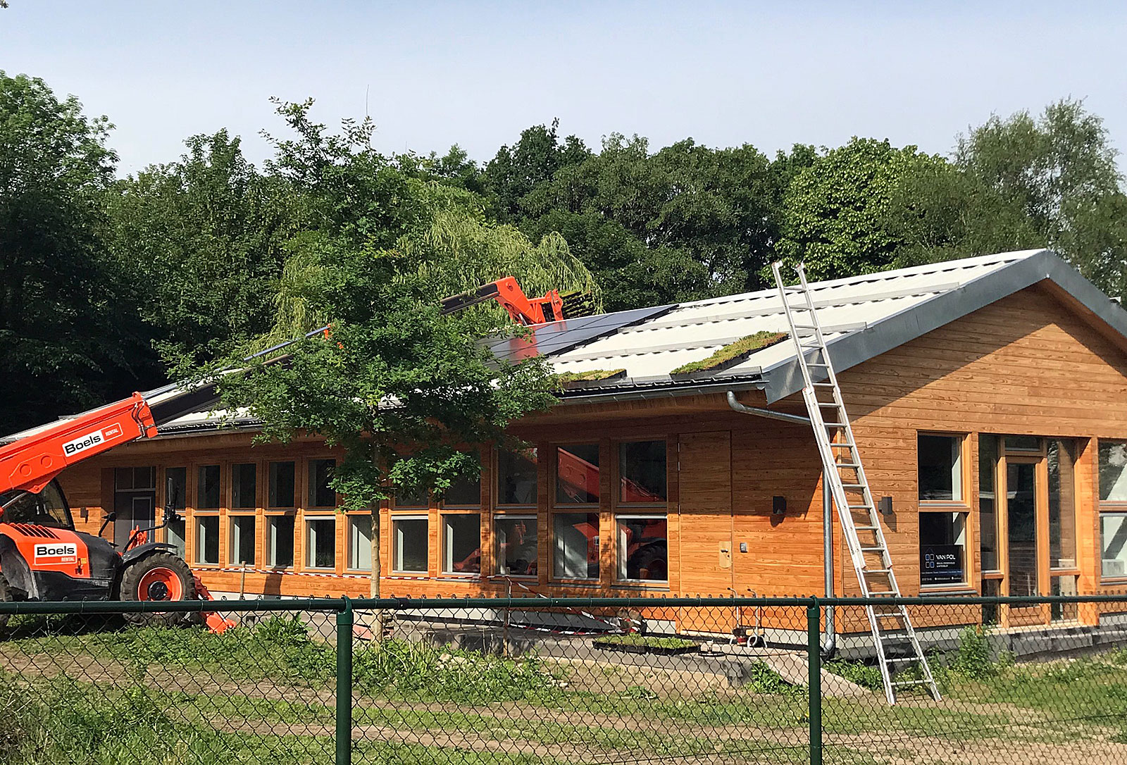 Sponge building Plinthos Sweikhuizen