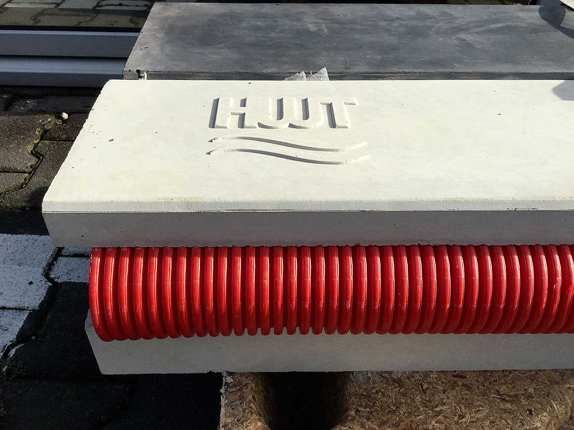 Production of Hanging Water Tank Kerbstone